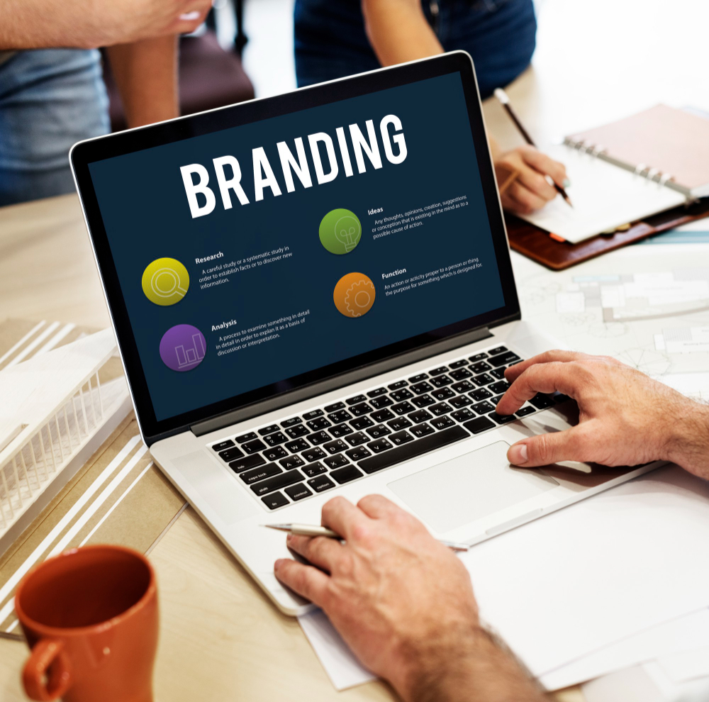 Huisstijlontwikkeling en logo | REAL Concepts